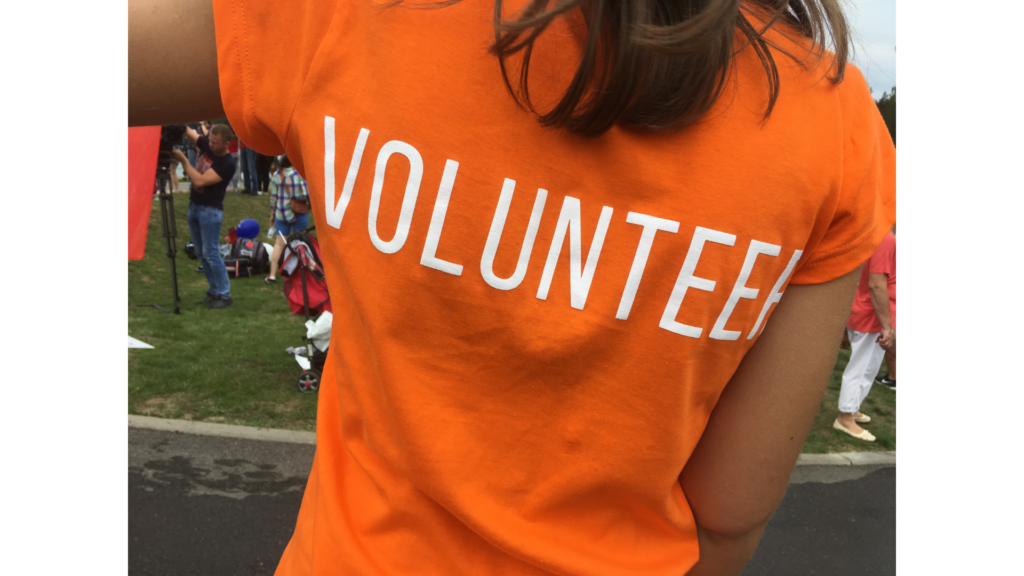 Young Volunteers | Volunteer First